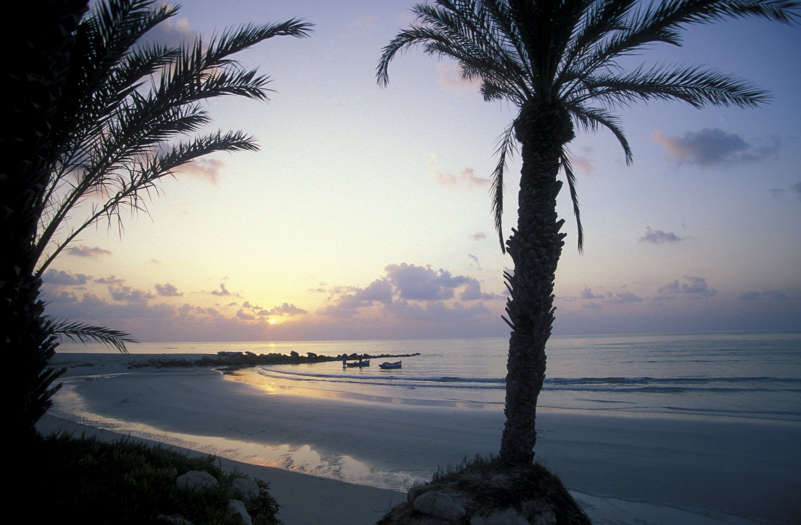 A perfect day on Djerba, Tunisia’s island of coexistence – Lonely ...
