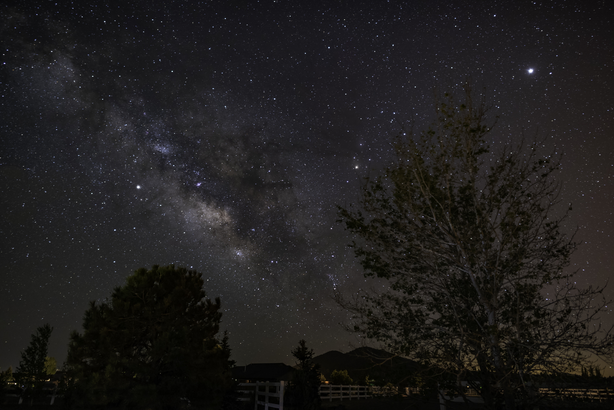 Astrotourists love these Dark Sky Communities for urban stargazing ...